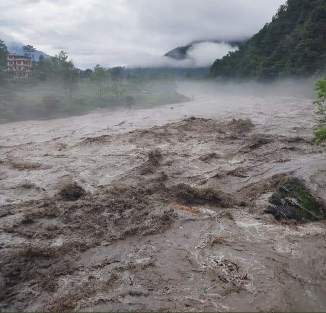 बाढीपहिरो र डुबानमा परी हालसम्म ५९ जनाले ज्यान गुमाए, २७ जना बेपत्ता